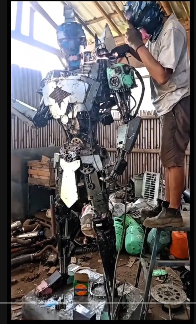 Is Nosey Animatronic Real Or Fake? The Truth About The AI-Generated ...